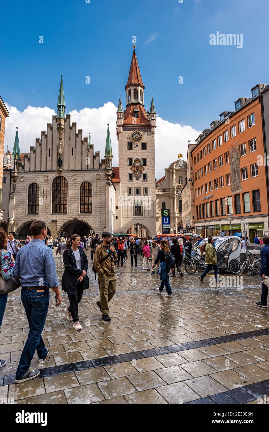 Marienplatz, the main town square of Munich. On background the Altes ...