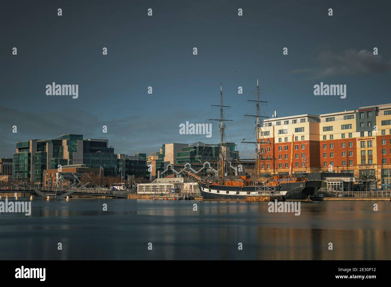 Jeanie low hi-res stock photography and images - Alamy