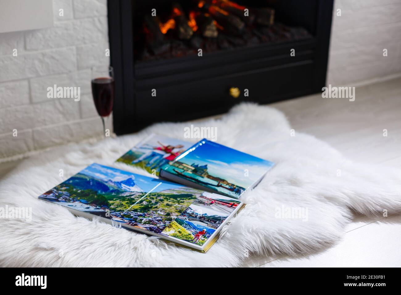 Classic family moments hi-res stock photography and images - Alamy