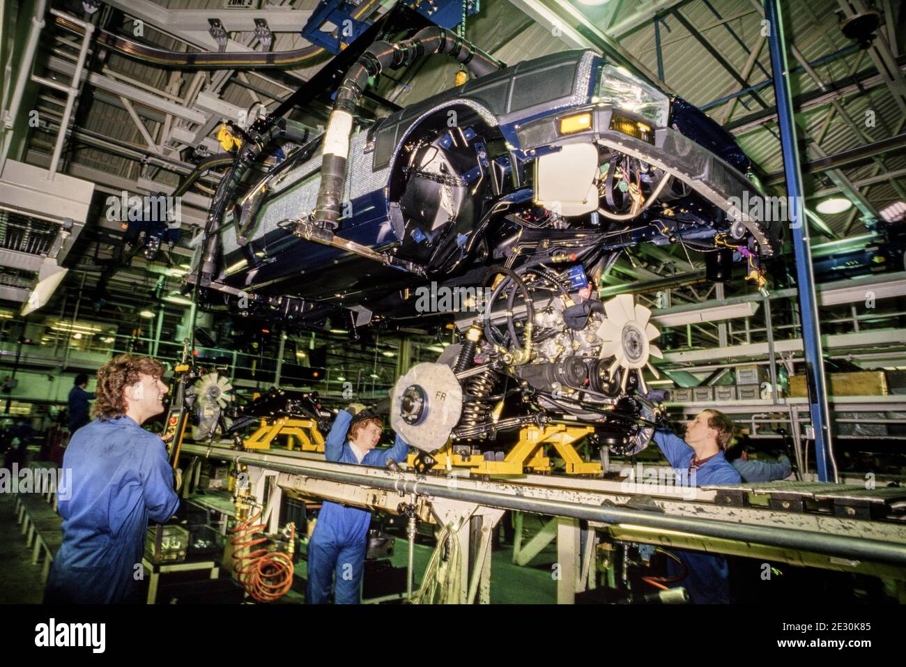 Jaguar production line hi-res stock photography and images - Alamy
