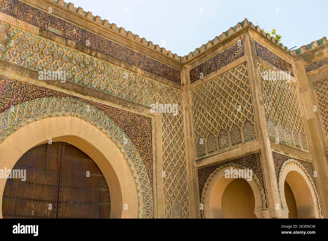 Meknes' most beautiful gate, the richly decorated Bab Mansour, Morocco ...