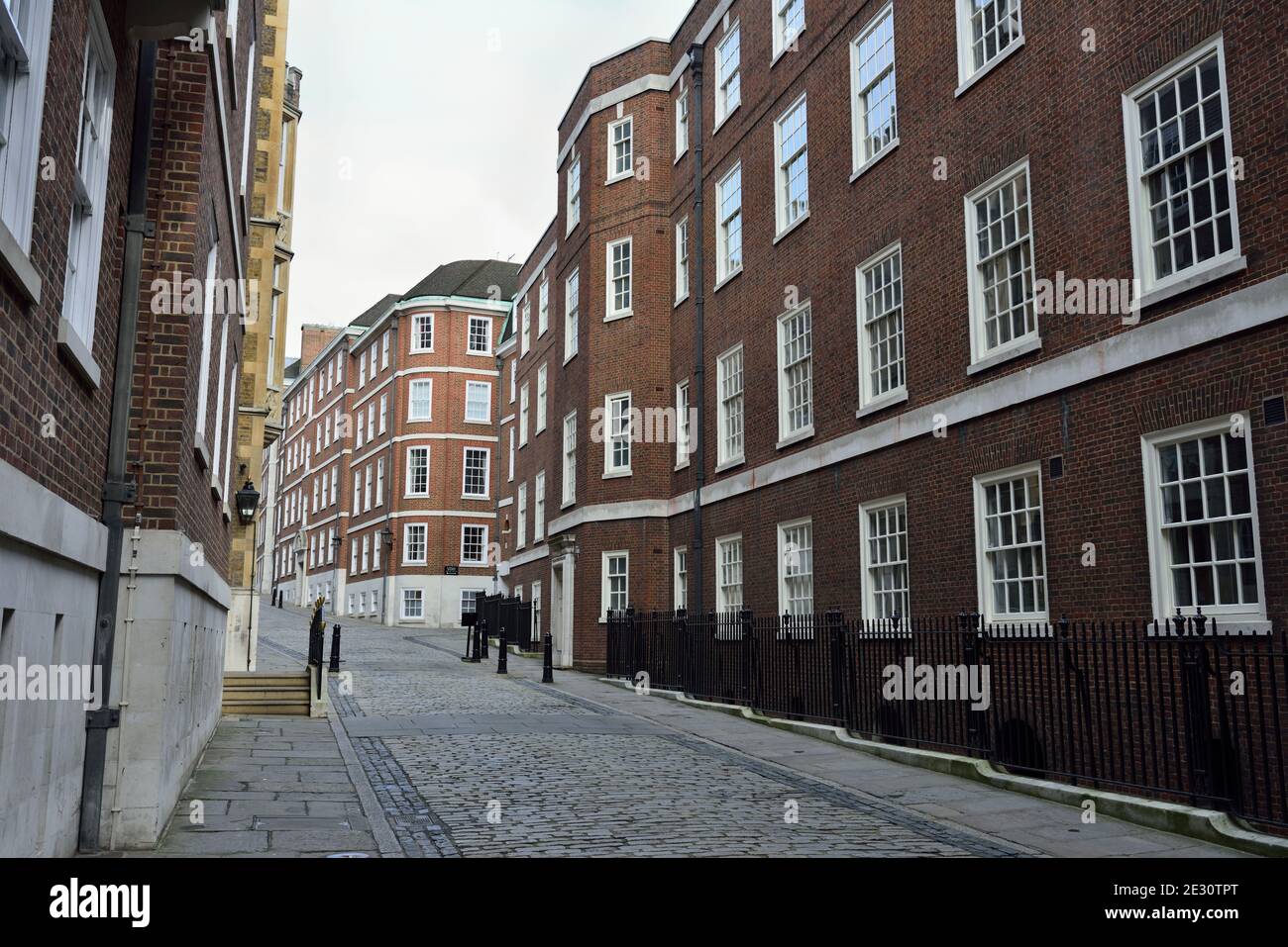 Middle temple hi-res stock photography and images - Alamy