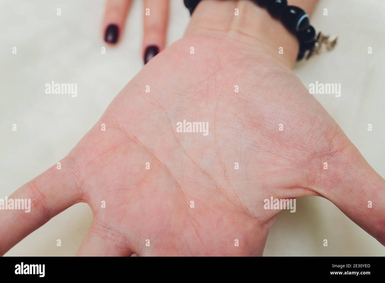 Simian line on right hand palm on isolated background Stock Photo - Alamy