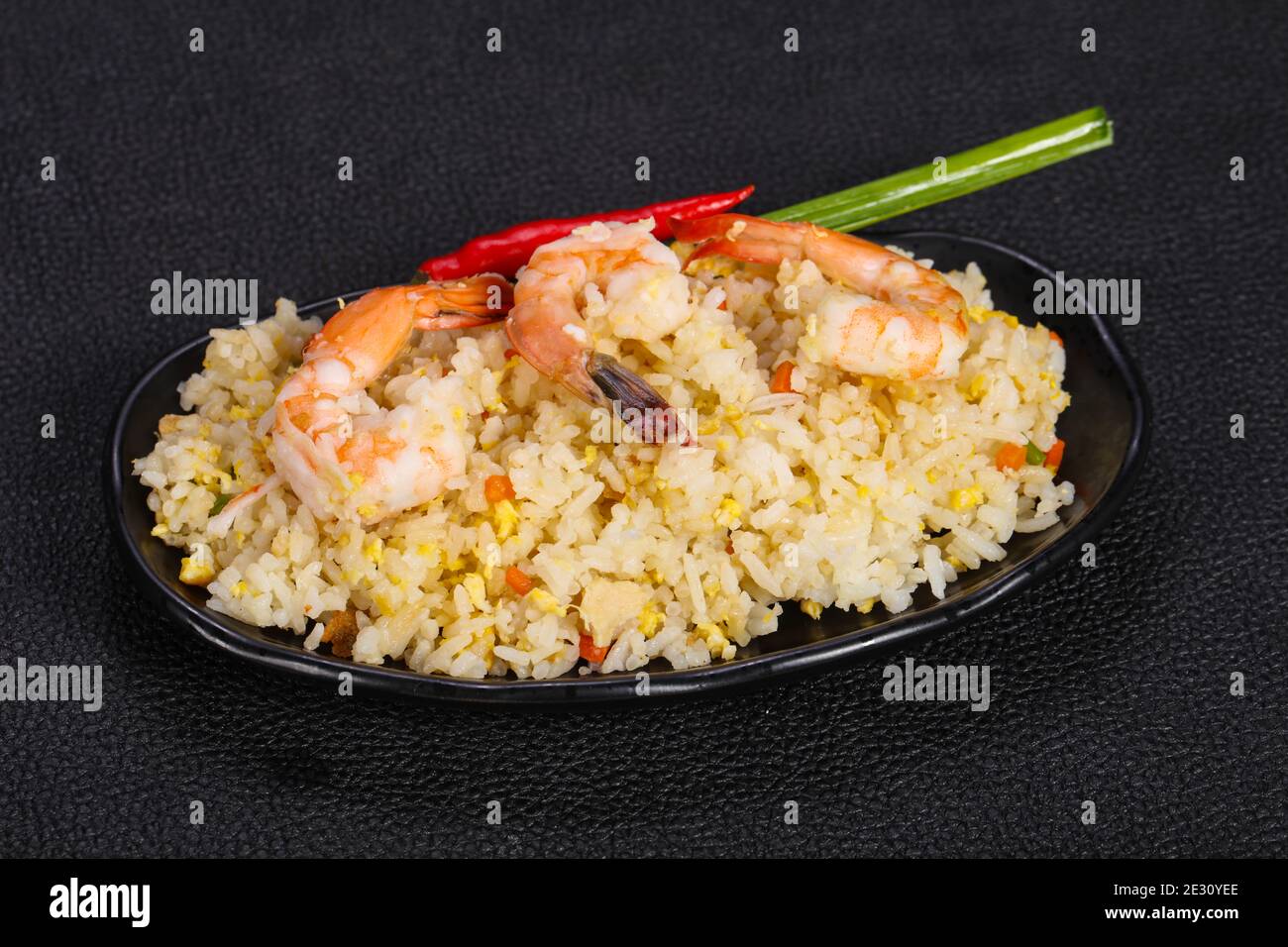 Thai style fried rice with prawn and egg Stock Photo - Alamy