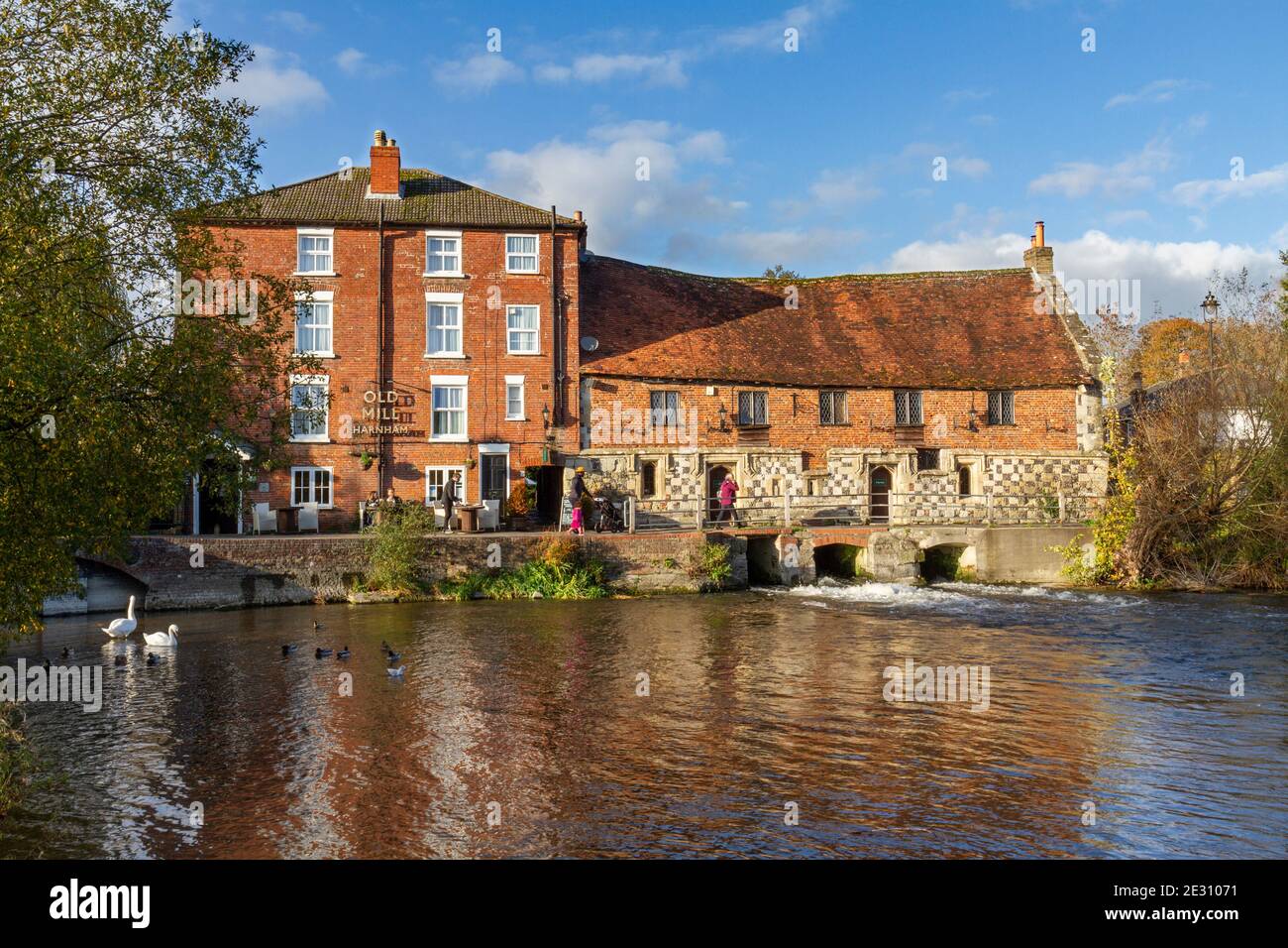 15th century building hi-res stock photography and images - Alamy