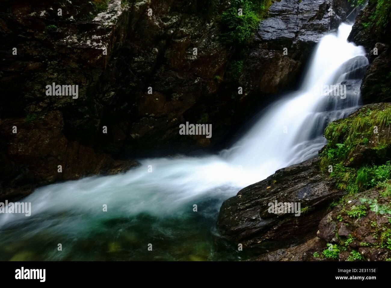 Little brook waterfall hi-res stock photography and images - Alamy