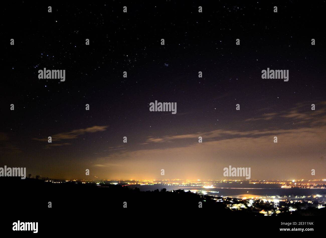 Many lights hi-res stock photography and images - Alamy