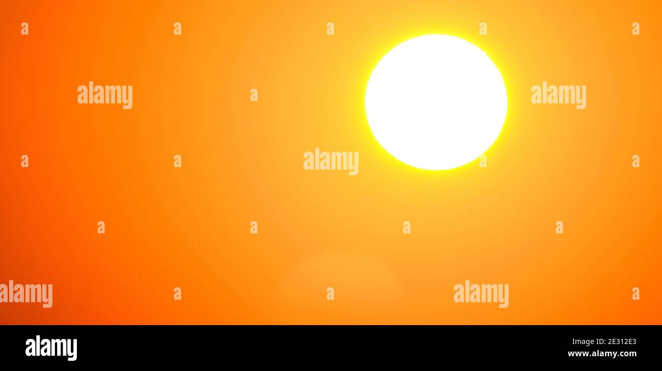 Bright white sun hi-res stock photography and images - Alamy