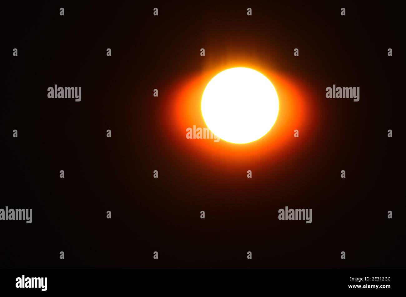 Very dark environment hi-res stock photography and images - Alamy
