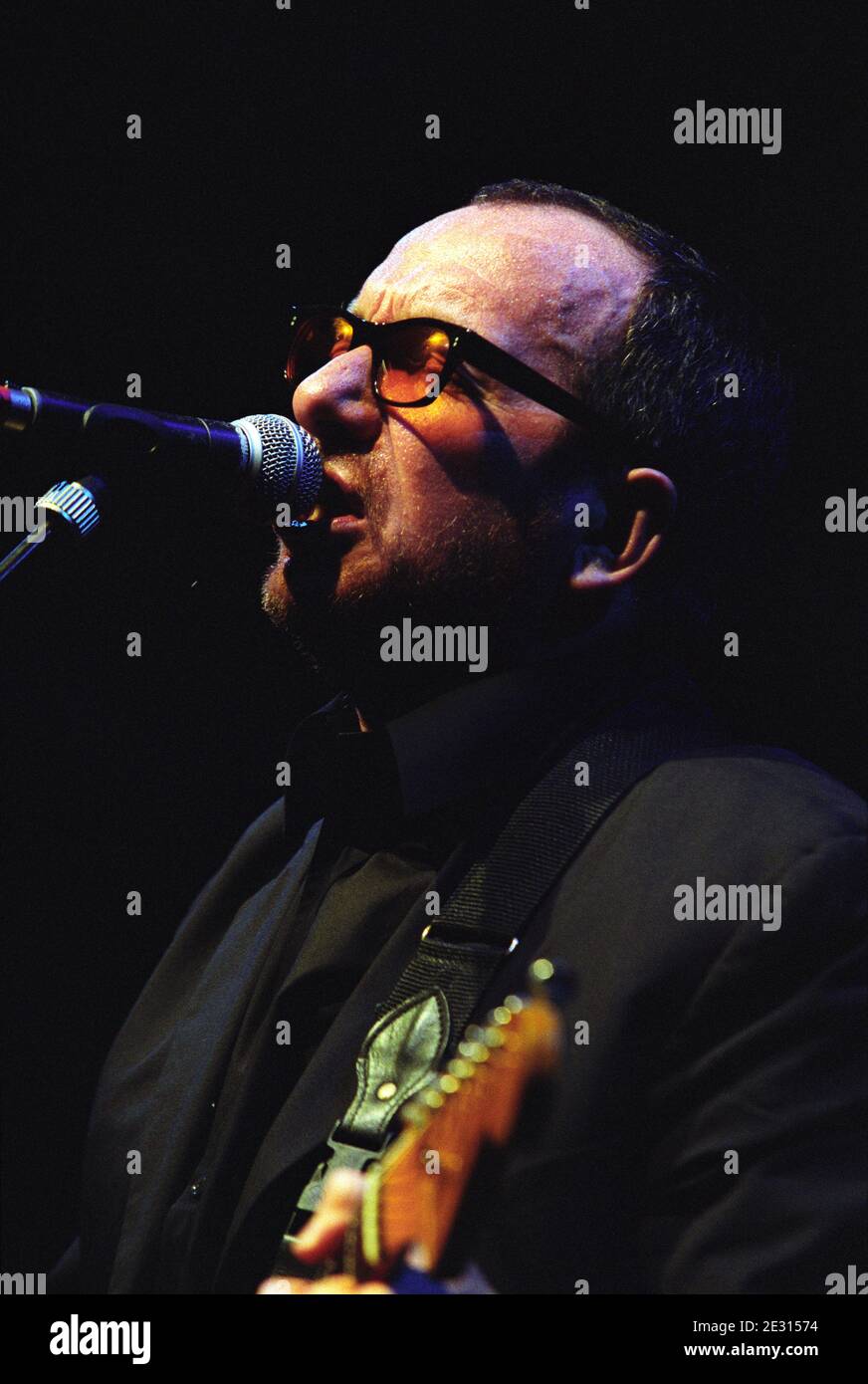 Elvis costello singer hi-res stock photography and images - Alamy
