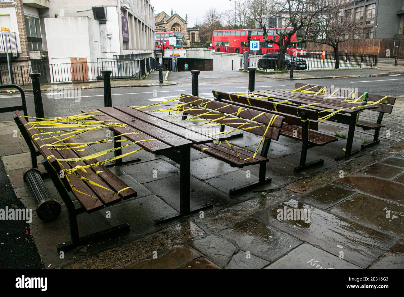 The eight bells pub hi-res stock photography and images - Alamy