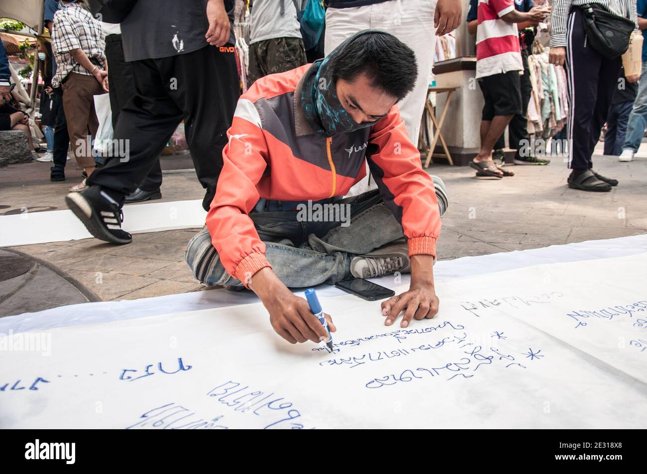 112 meter banner hi-res stock photography and images - Alamy