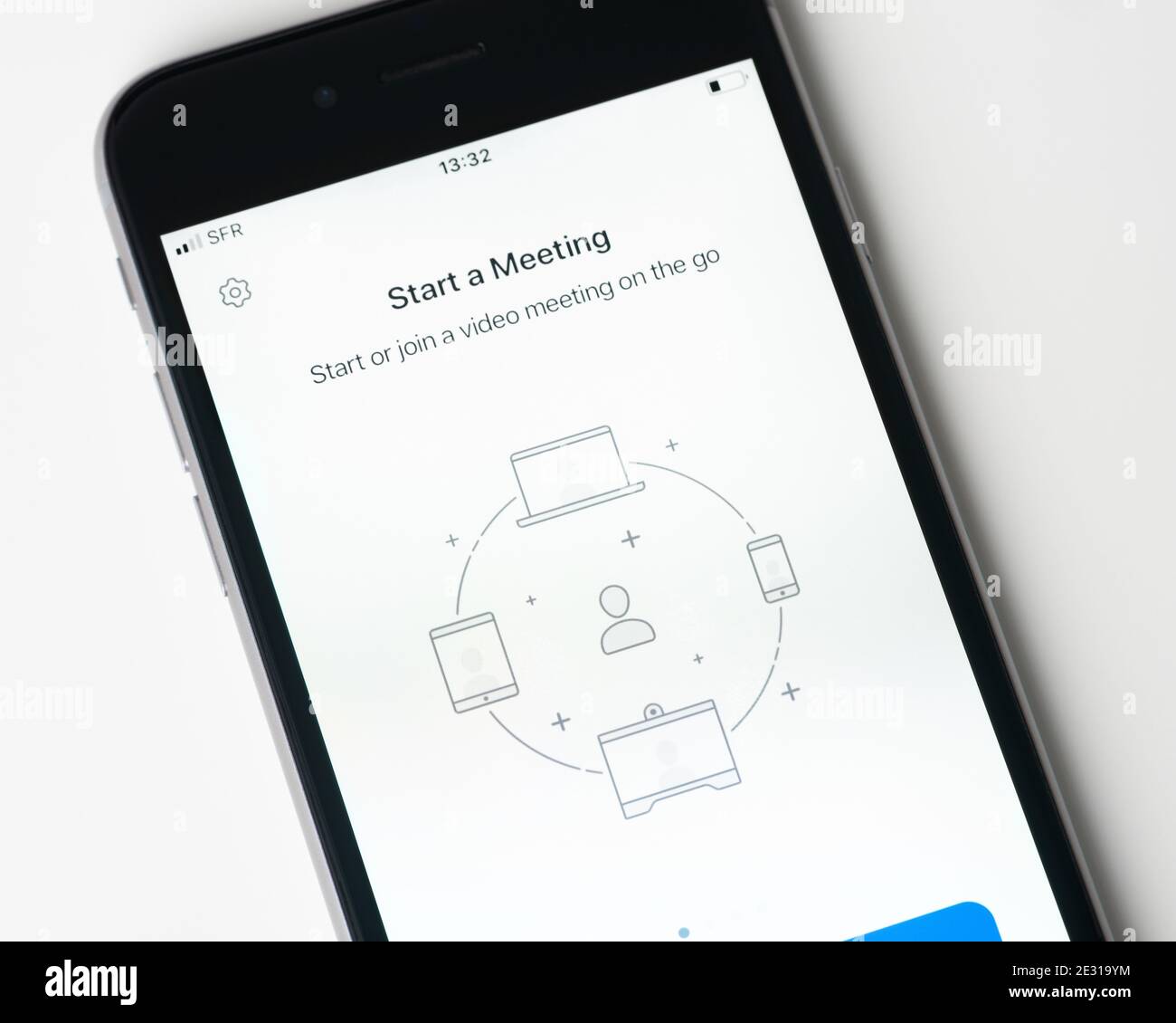 Zoom meeting screen hi-res stock photography and images - Alamy