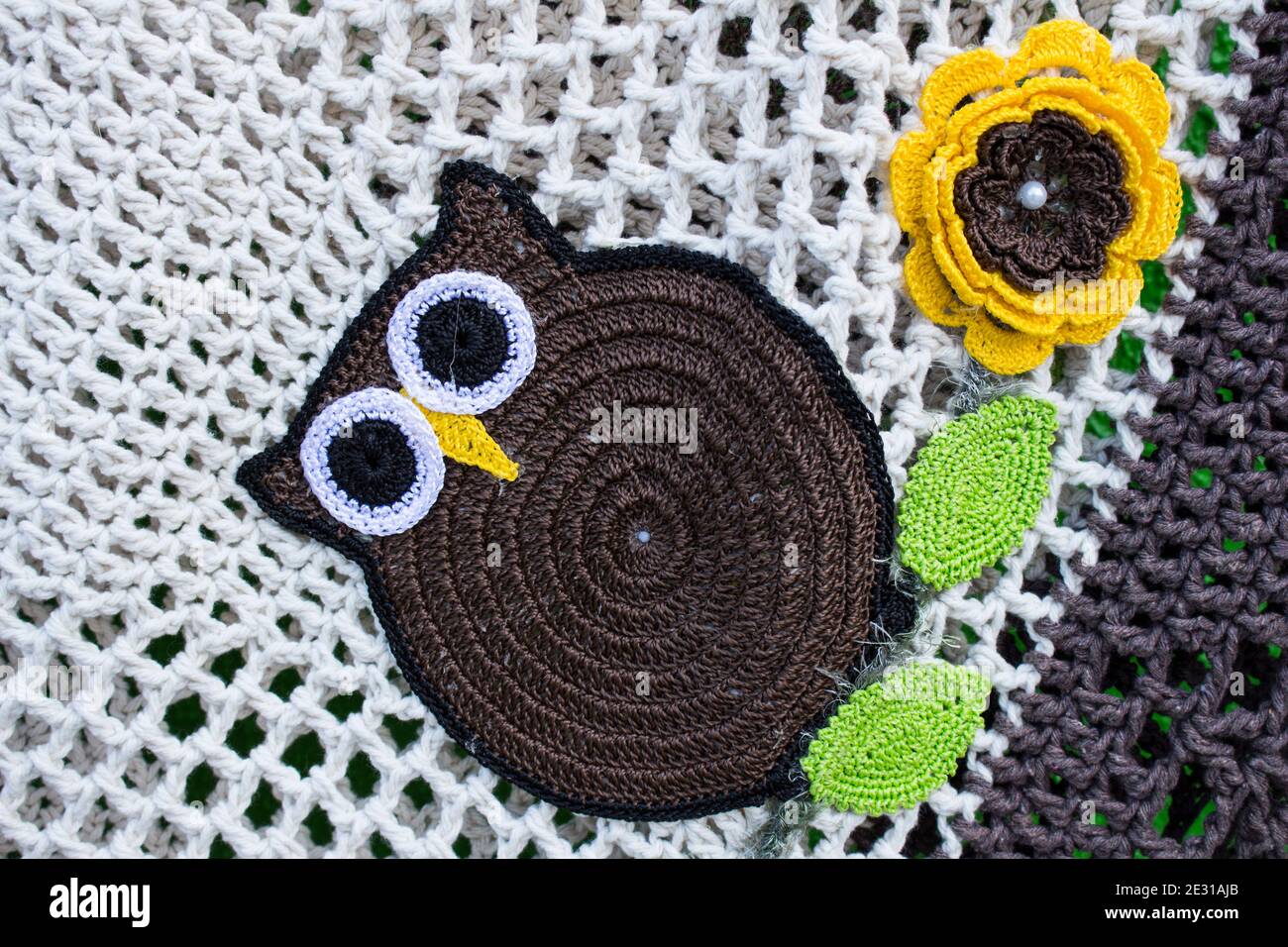 White crochet hi-res stock photography and images - Alamy