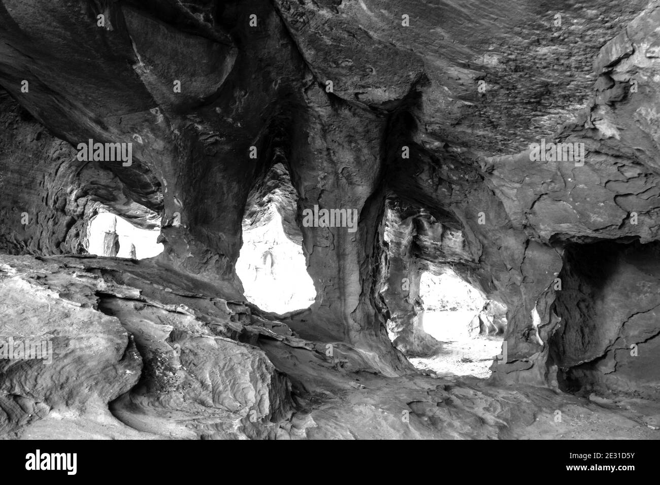 Inside the main cavern of the Stadsaal (Town Hall in Afrikaans) Caves ...