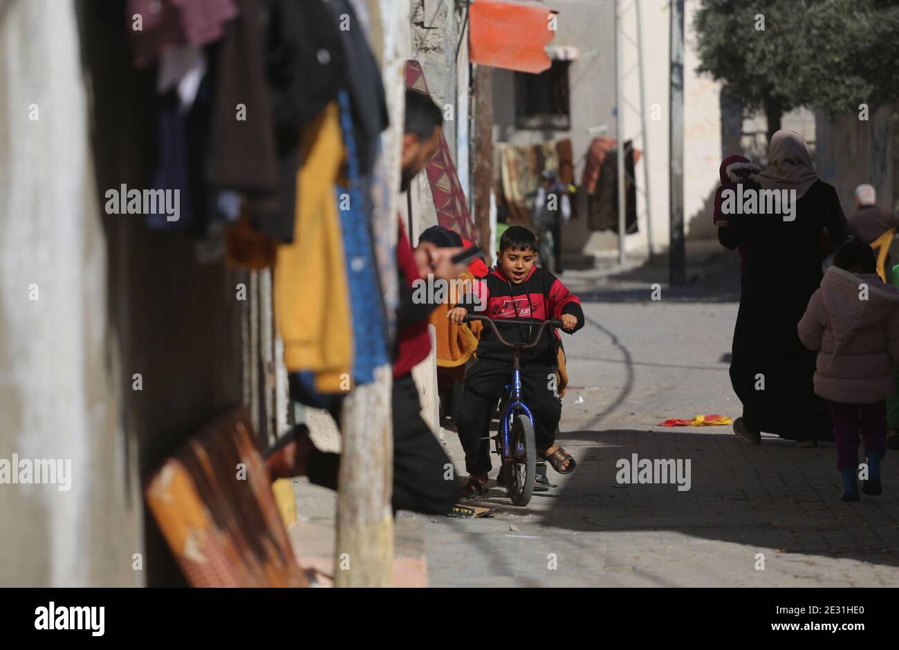 Deir Al-Balah, The Gaza Strip, Palestine. 16th Jan, 2021. At Deir al ...