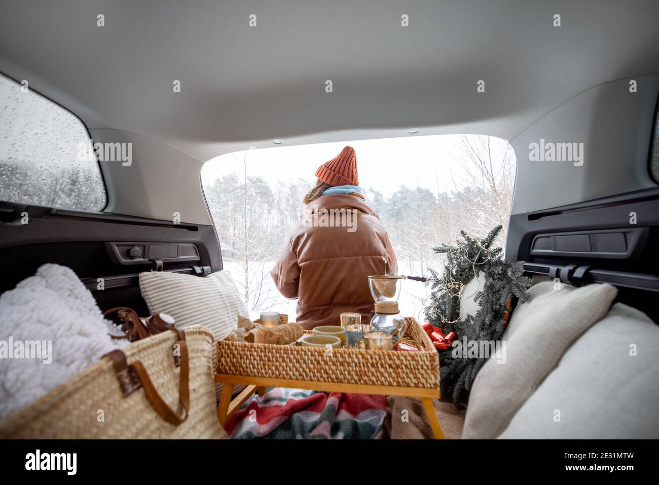 Car backside hi-res stock photography and images - Alamy