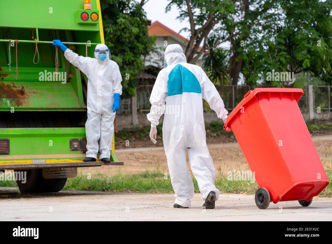 Man wear trash bag hi-res stock photography and images - Alamy