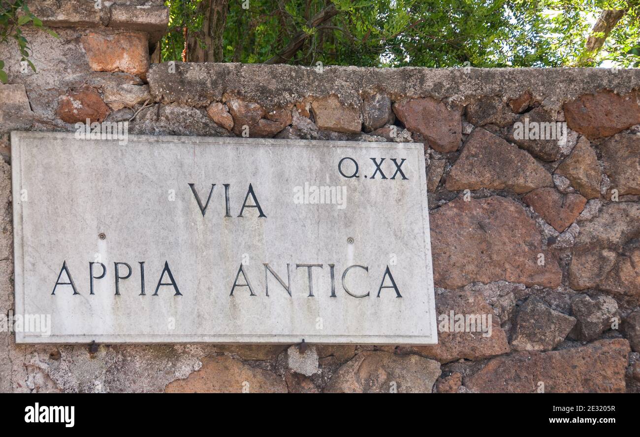 Roman roads hi-res stock photography and images - Alamy