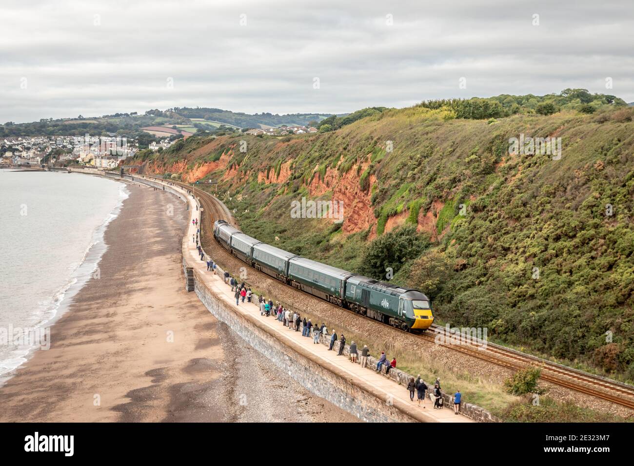 First Great Western Class 43 No. 43198 as part of a and a 'Castle Class ...