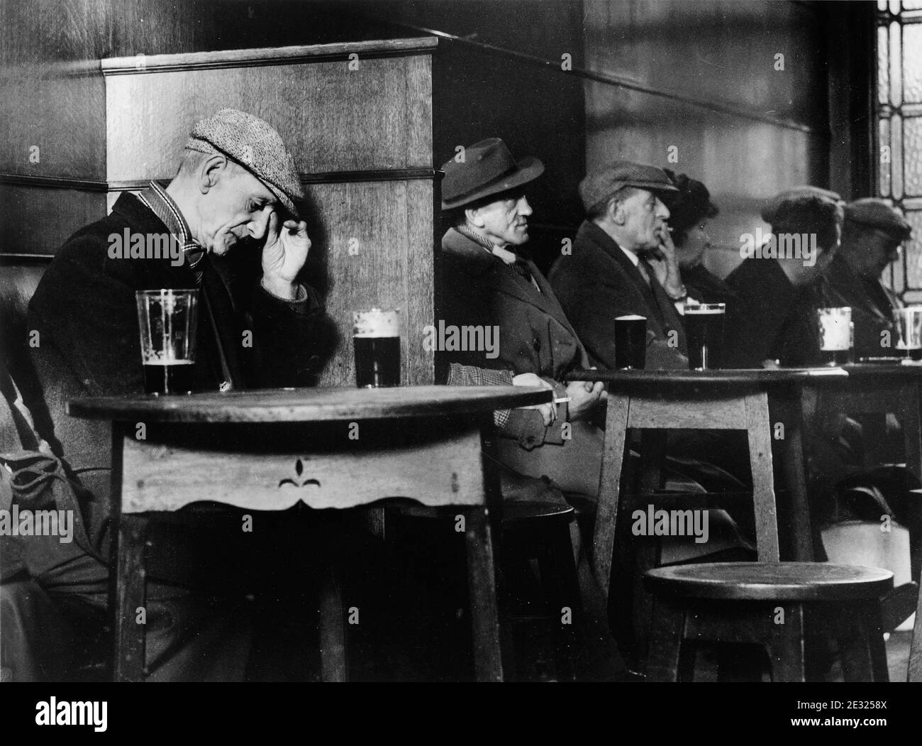 British Class 1950s High Resolution Stock Photography and Images - Alamy