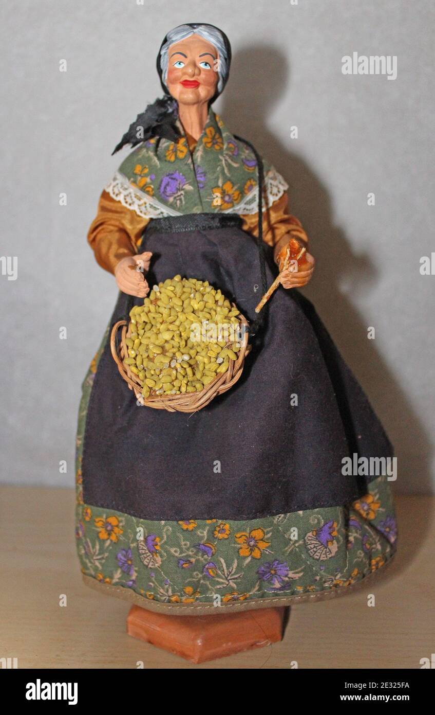 Santons De Provence High Resolution Stock Photography and Images - Alamy