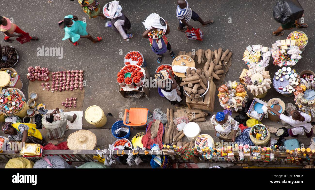 Overhead crowd hi-res stock photography and images - Alamy