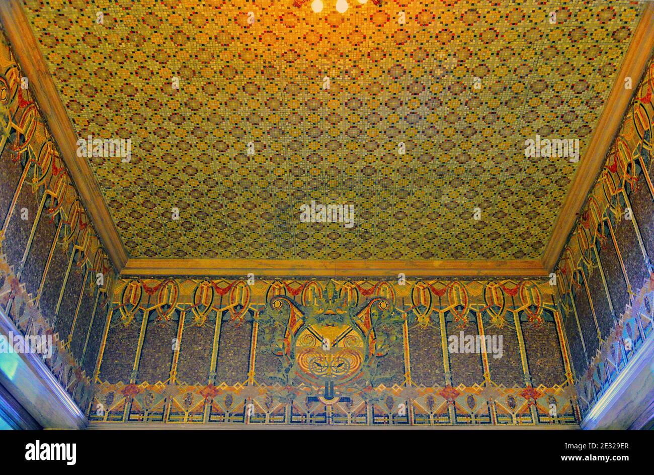 Interior of architect Louis Sullivan's Guaranty/Prudential building in ...