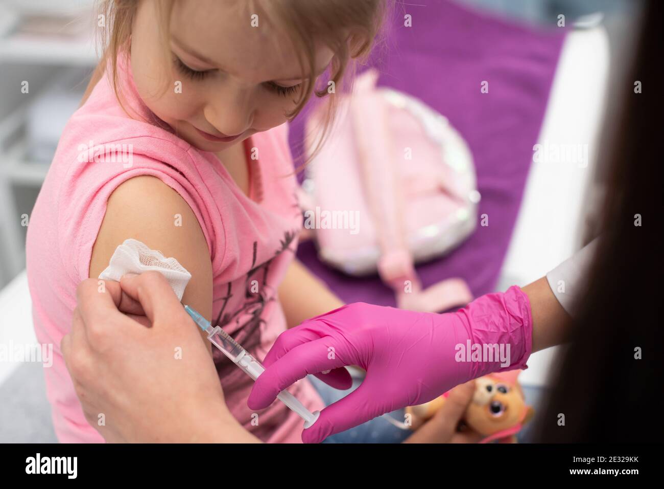 Close up child girl injection arm hi-res stock photography and images ...