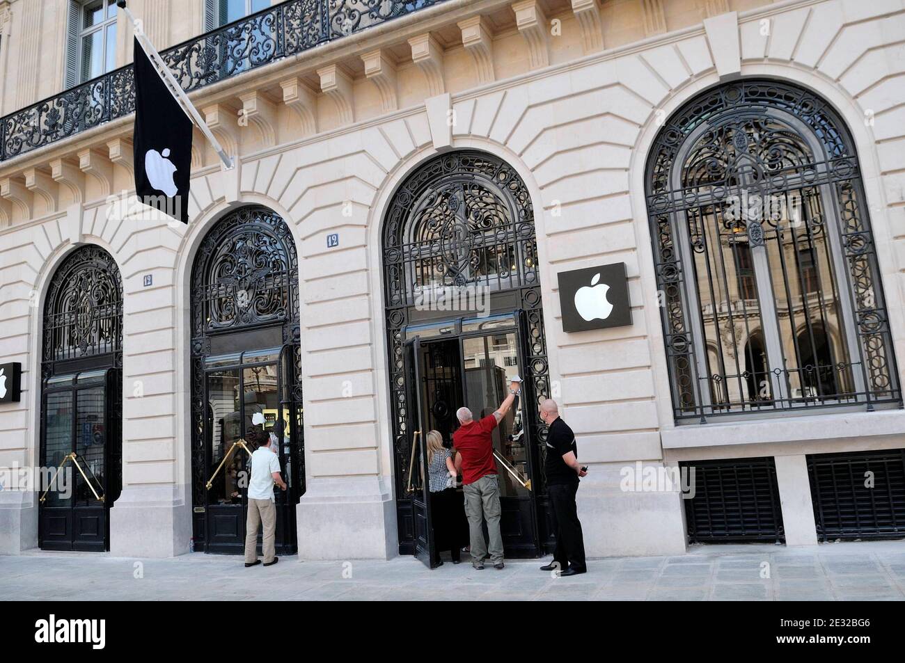 Opening of the new Apple store, near the Opera Garnier in Paris, France ...