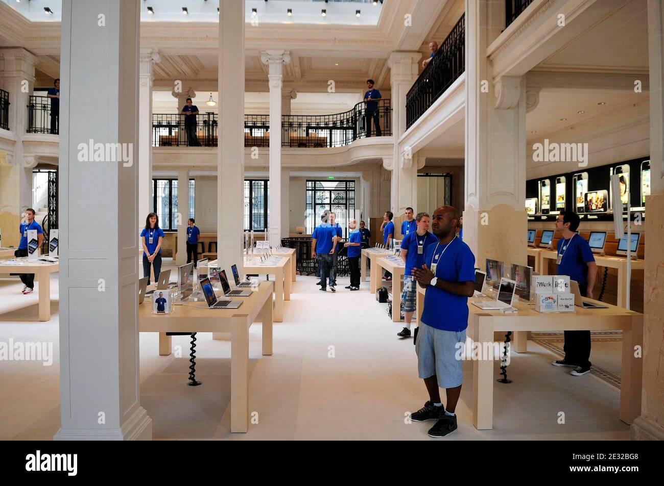 Apple Store Opera