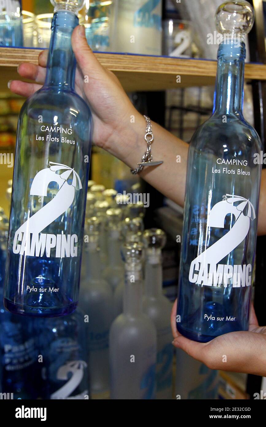 Suite au succes du film 'Camping 2', le camping des Flots Bleus, lieu ...