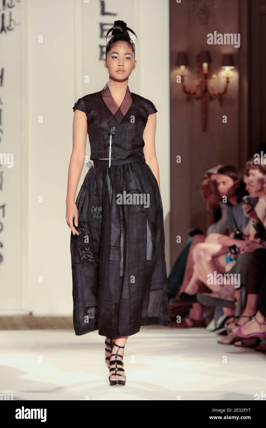 Lee young hee designer hi-res stock photography and images - Alamy