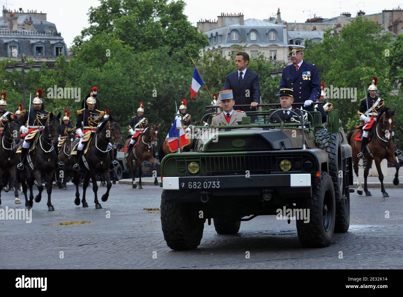 French President Nicolas Sarkozy and French Army Chief of Staff Admiral ...