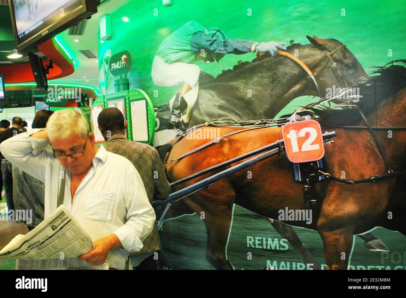 Pari mutuel urbain hi-res stock photography and images - Alamy