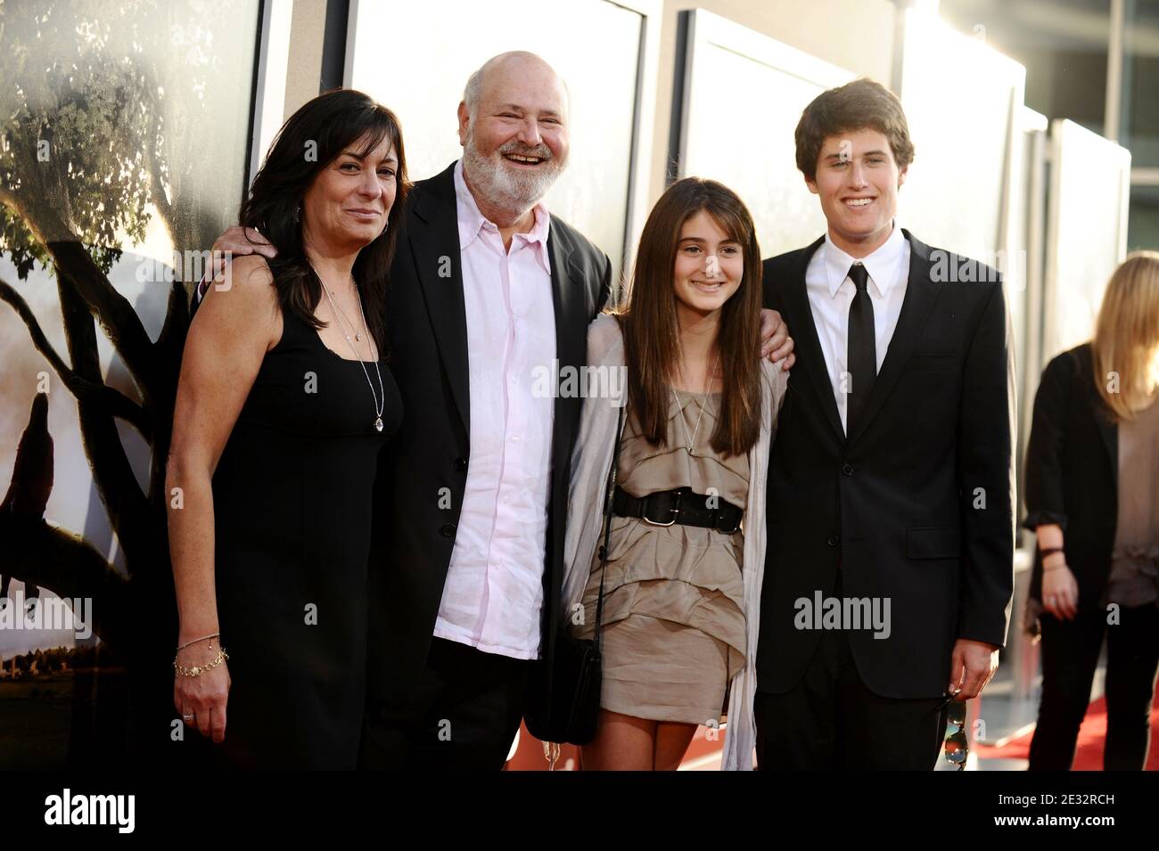 Rob reiner flipped premiere hi-res stock photography and images - Alamy