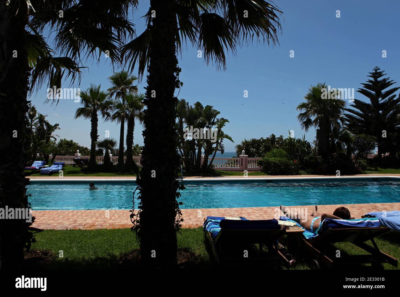 Illustration of the swimming-pool of the Hotel Le Mirage, Cap Spartel ...