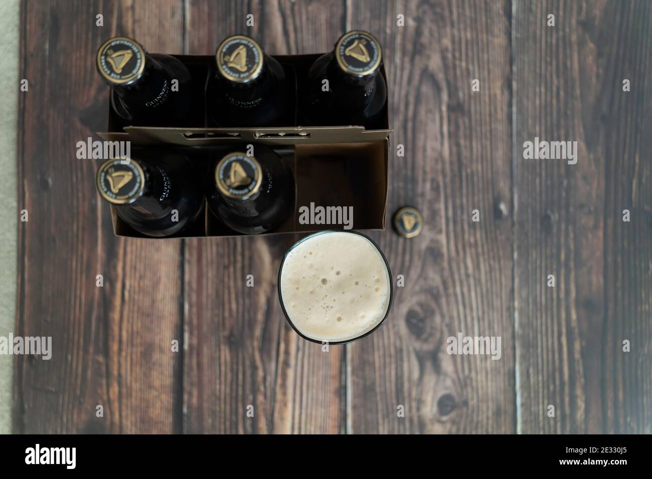 6 pack beer hi-res stock photography and images - Alamy