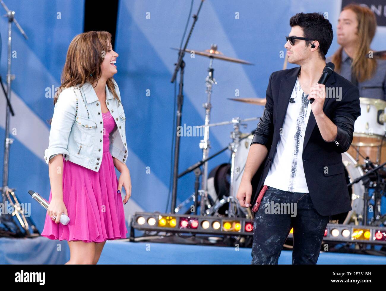 Joe jonas jonas brothers demi hi-res stock photography and images - Alamy