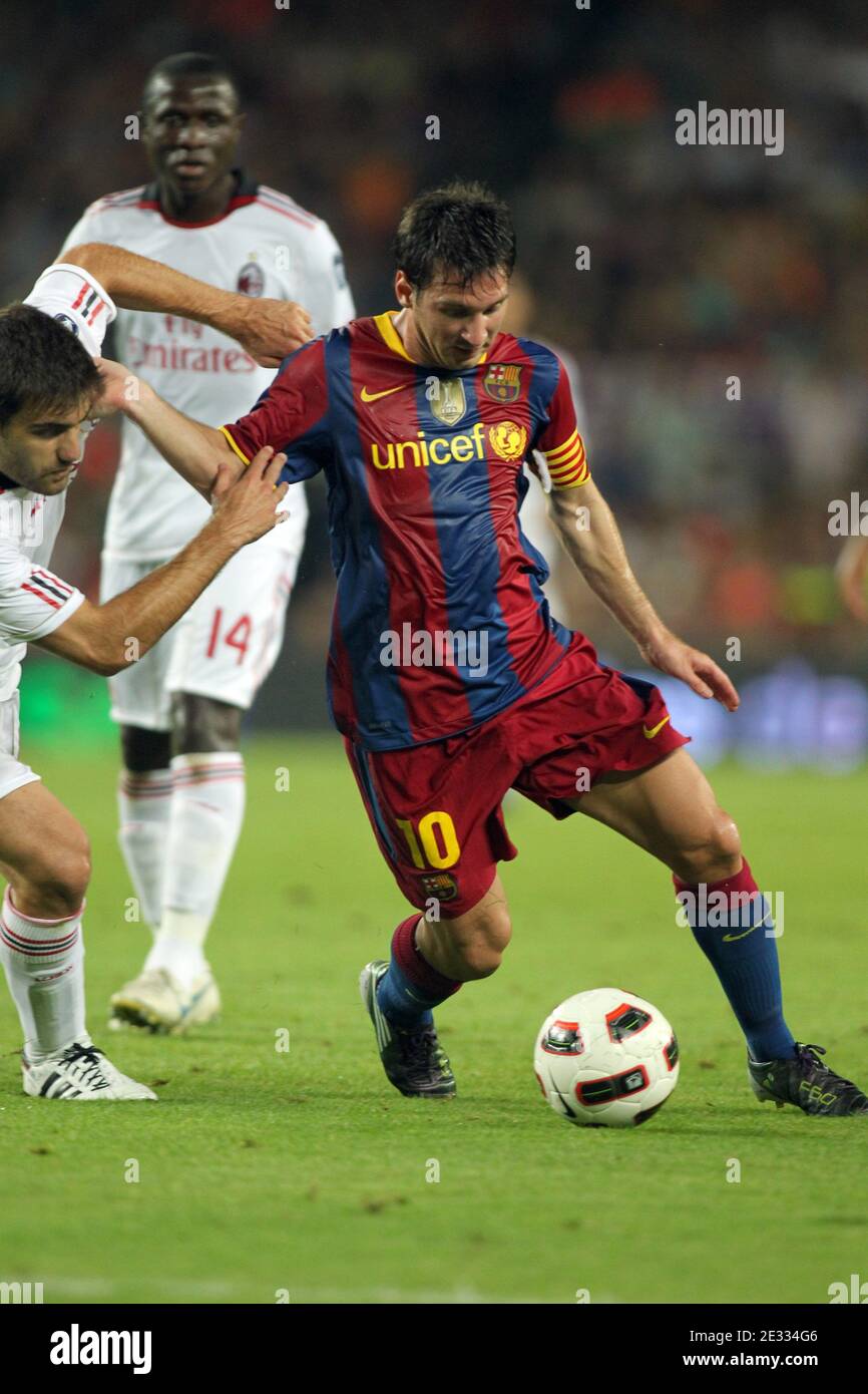 Messi barcelona 2010 hi-res stock photography and images - Alamy