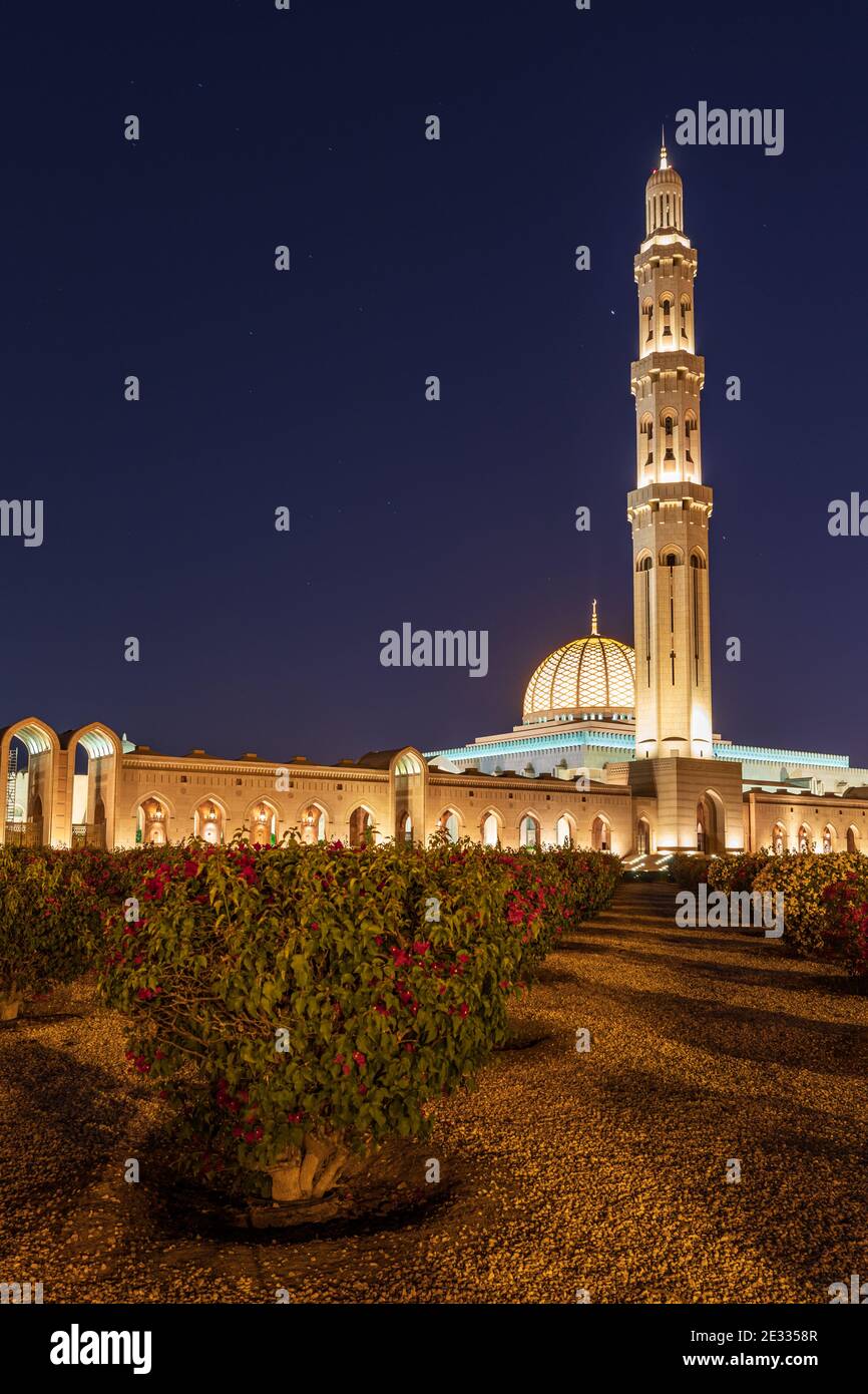 View grand mosque night muscat hi-res stock photography and images - Alamy