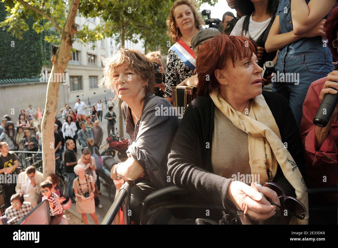 Les autobus hi-res stock photography and images - Alamy