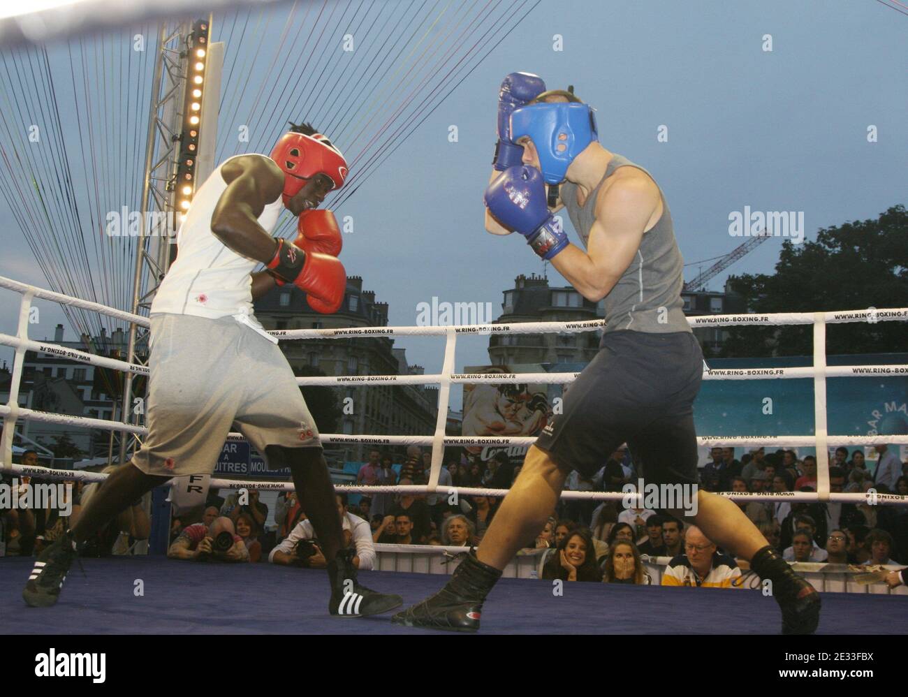 Boxing demonstration organized by Cerdan Heritage during Who's Next ...