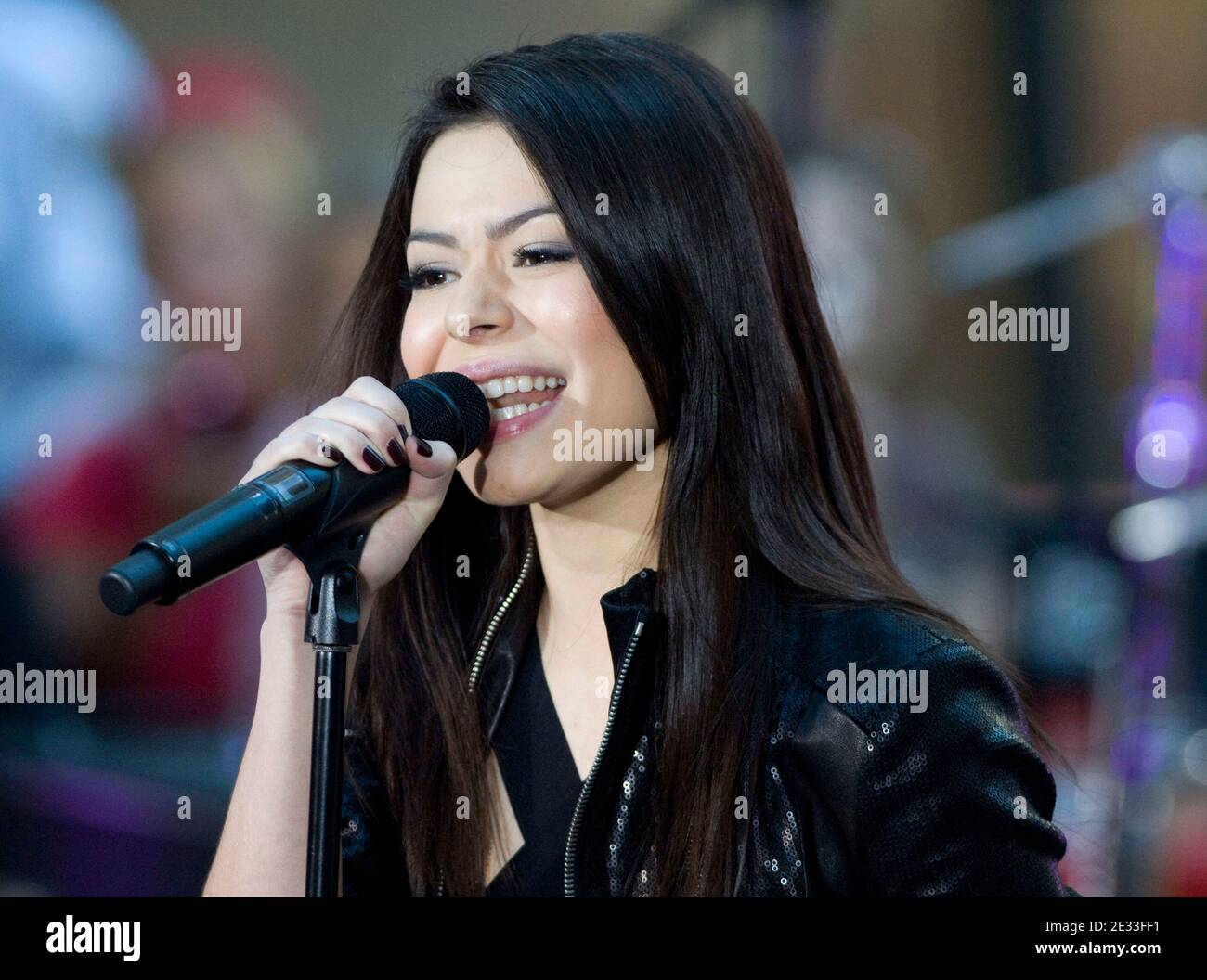 Singer Miranda Cosgrove signs autographs following her performance ...
