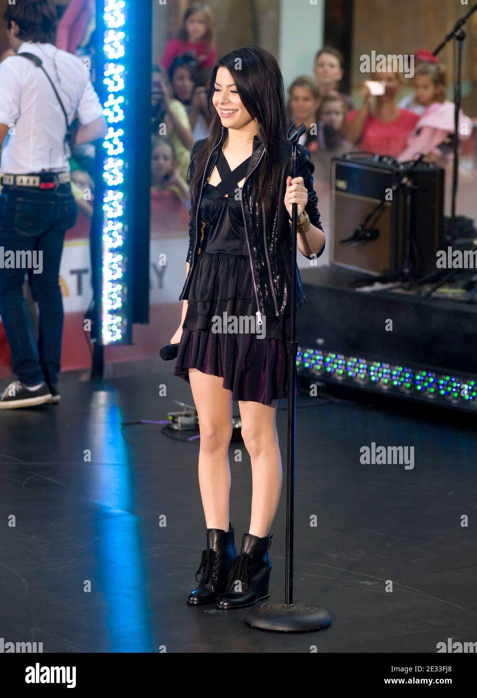Singer Miranda Cosgrove signs autographs following her performance ...