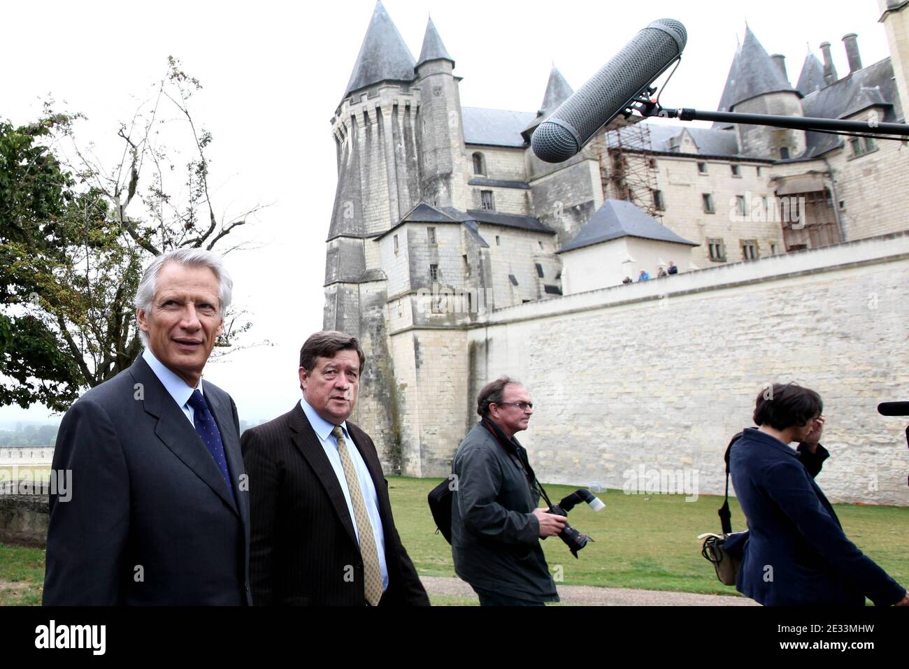 Former French Prime Minister Dominique de Villepin flanked Mayor Michel ...