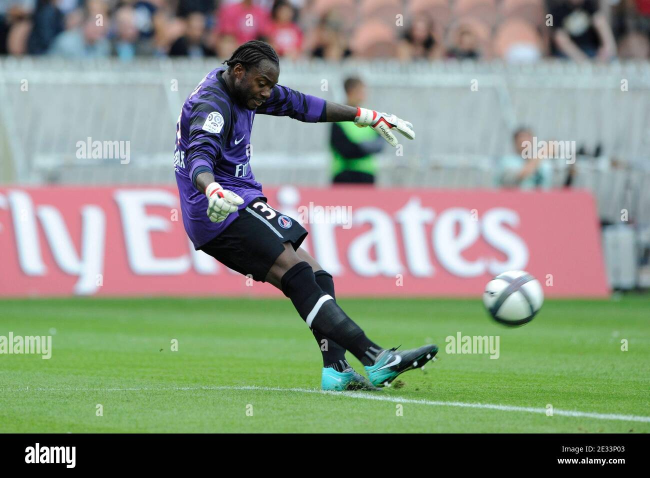 Paris-Saint-Germain's Apoula Edel during the French First League soccer ...