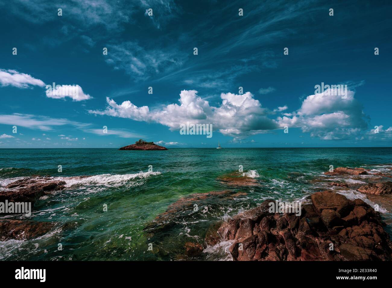 Coral reefs antigua hi-res stock photography and images - Alamy