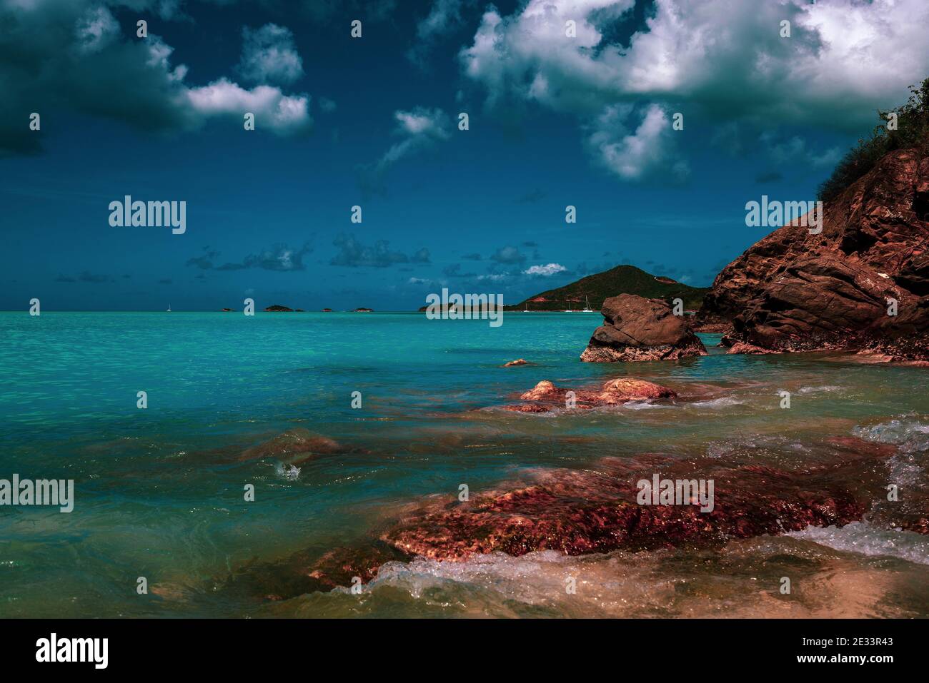 Coral reefs antigua hi-res stock photography and images - Alamy