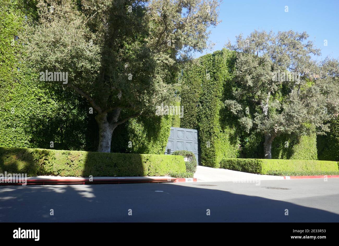 Warner estate beverly hills hi-res stock photography and images - Alamy